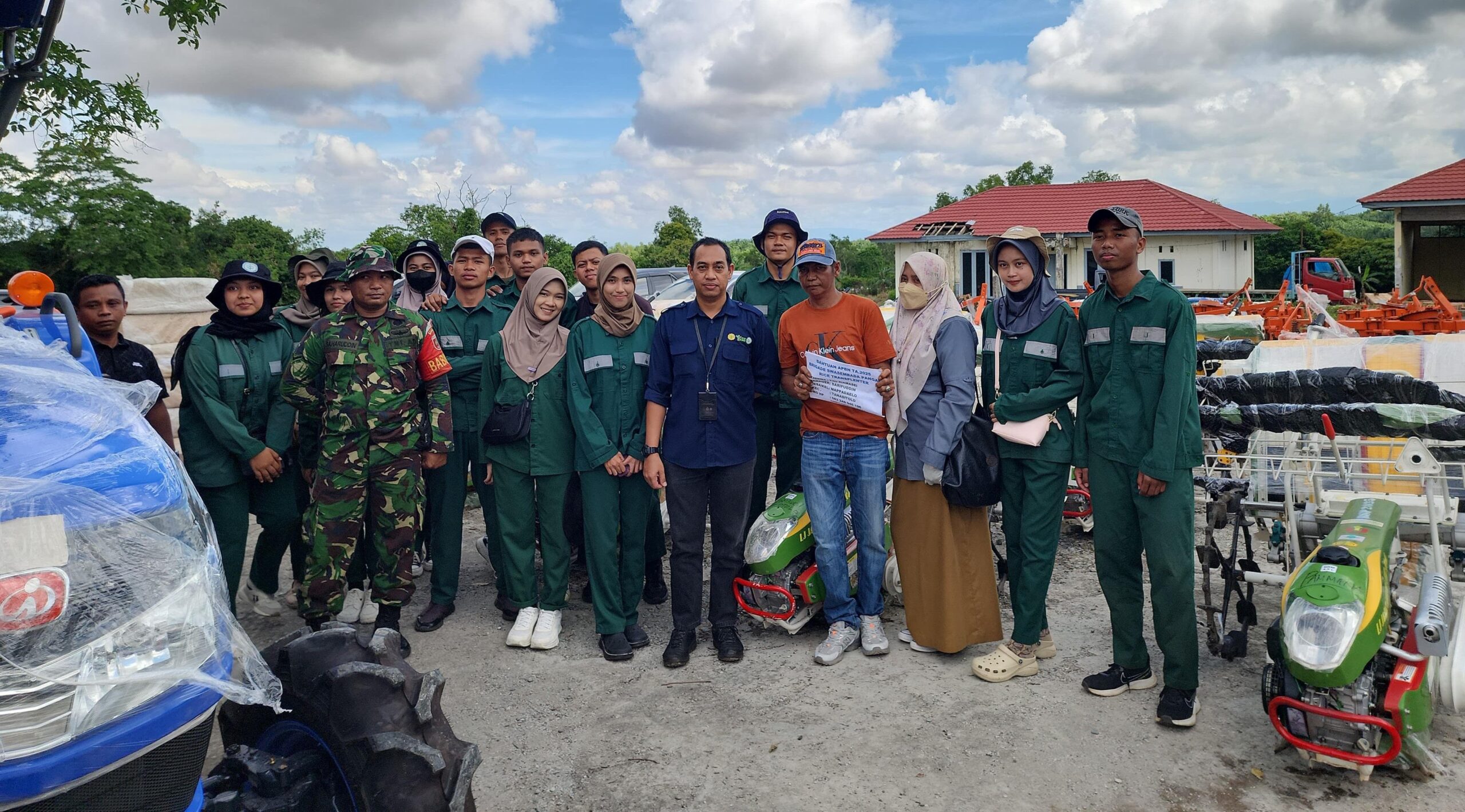 Wujudkan Swasembada Pangan, Kementan Beri Dukungan Alsintan Modern di Sulsel